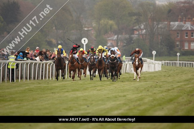 Bank Holiday Monday @ Beverley Races | HU17.net – It’s all about Beverley!