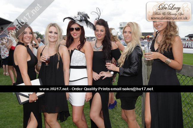 Over 10K People Attend Ladies Day @ Beverley Racecourse | HU17.net – It ...